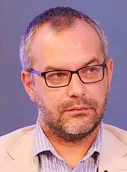 Chipul esențialului și dialectica privirii în viziunea lui Marin ...